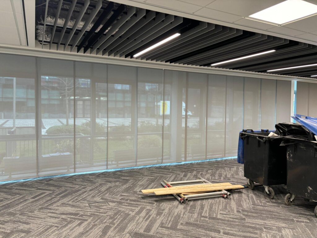 Panel blinds for university - Corona Contracts